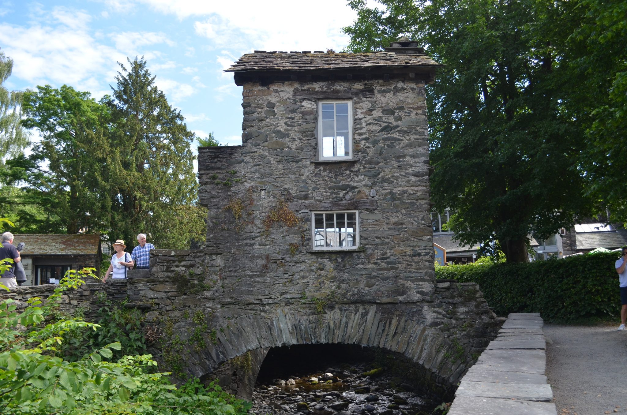 The complete guide to visiting Ambleside in the Lake District - Look ...